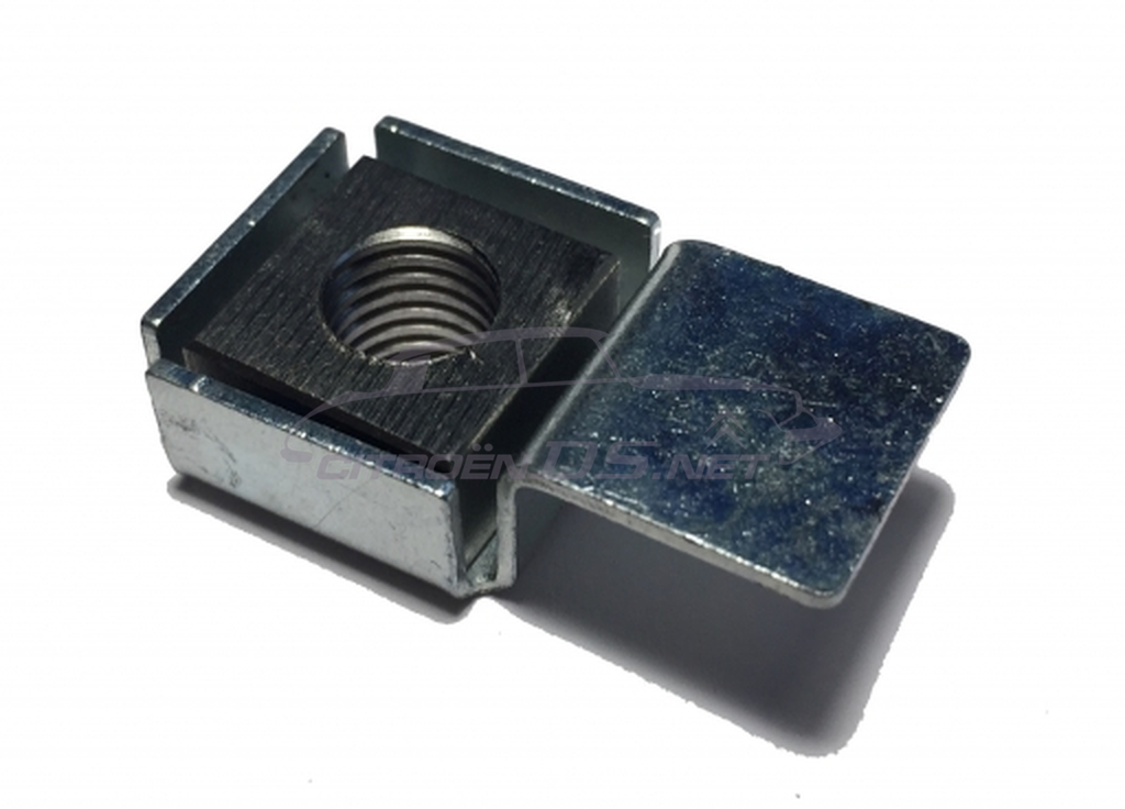 Caged nut, M9, radiator fixation | Citro